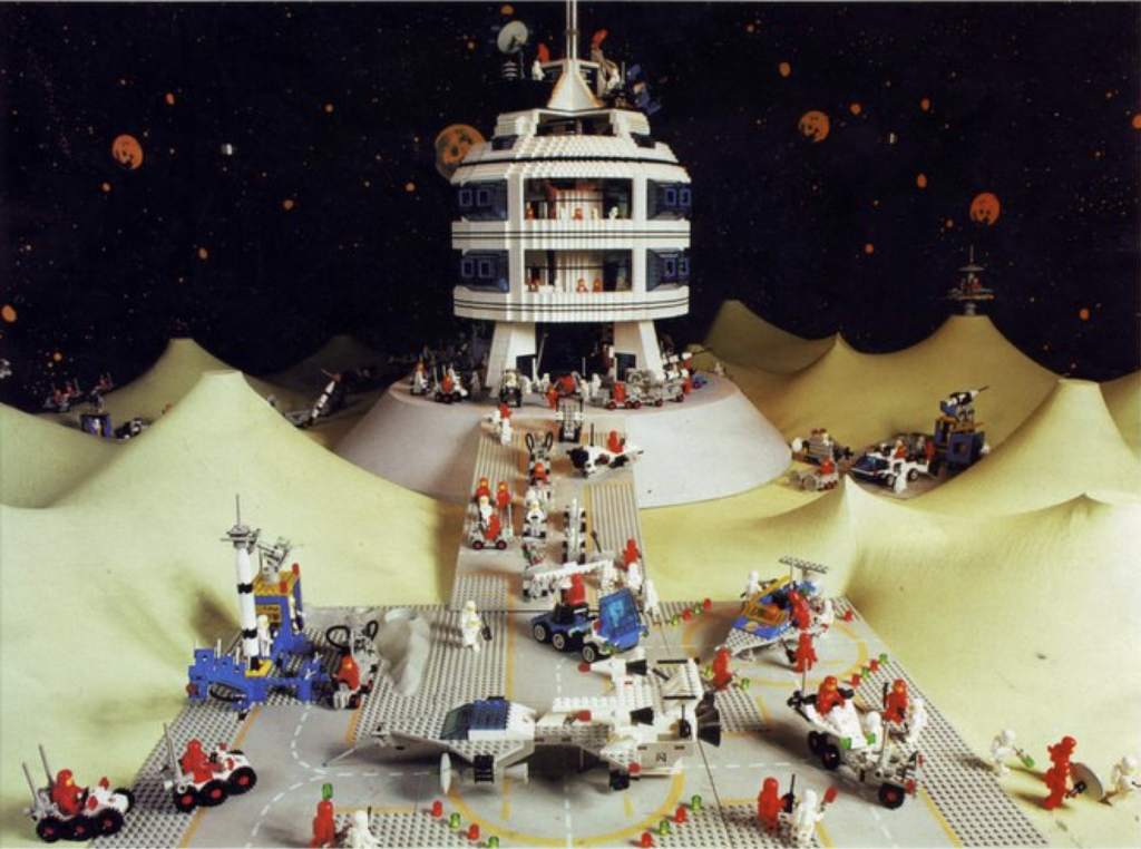 Space Show - Back of the Box Builds