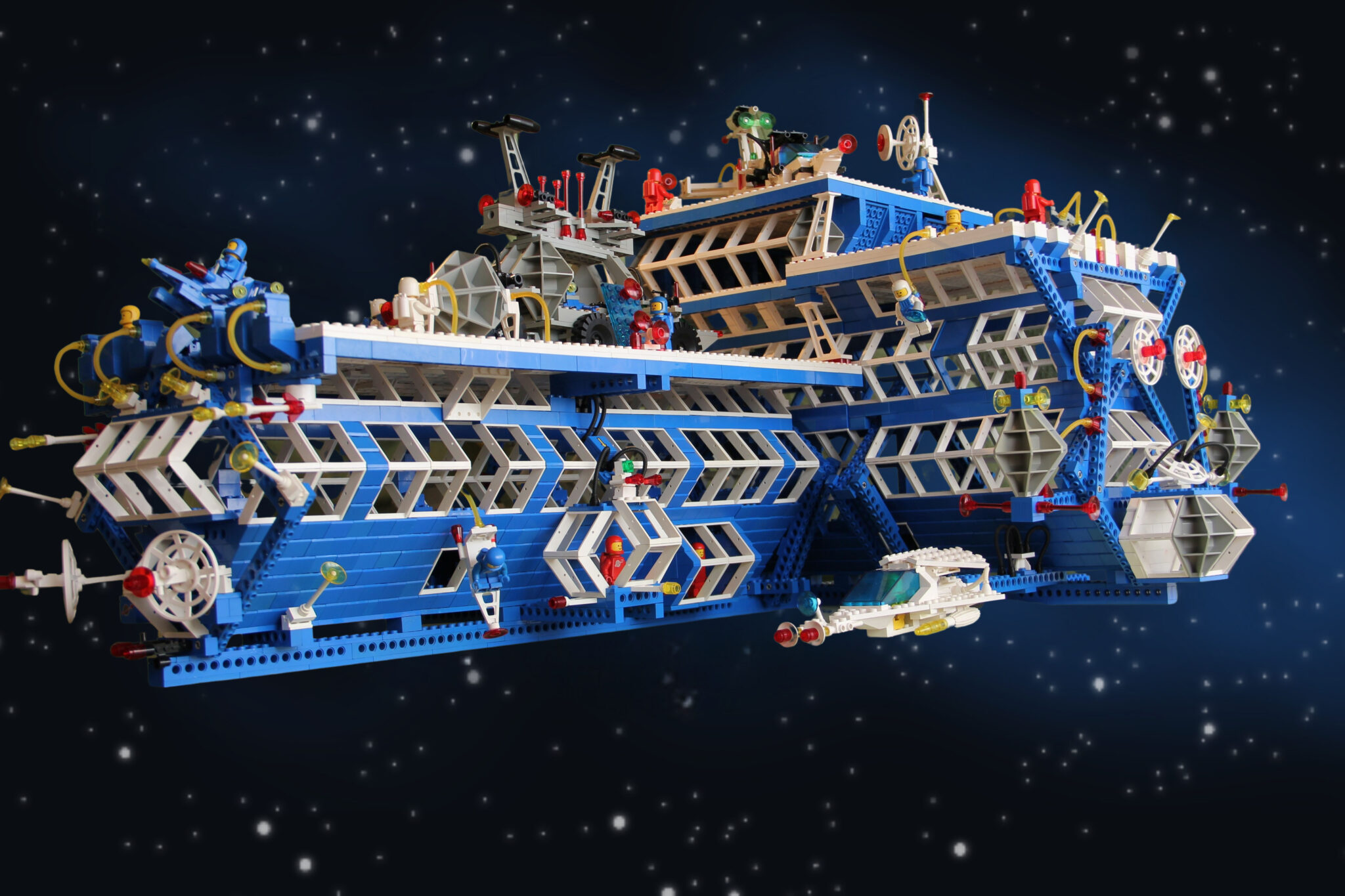 Space Mother Ship - Back of the Box Builds